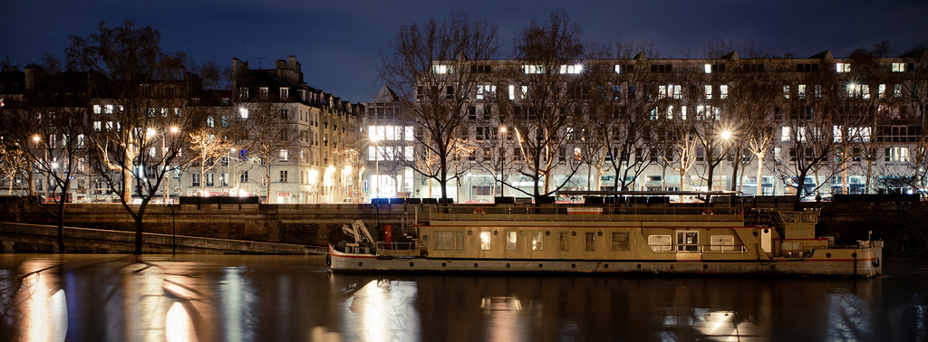 Pariscope – PARIS POSE LONGUE